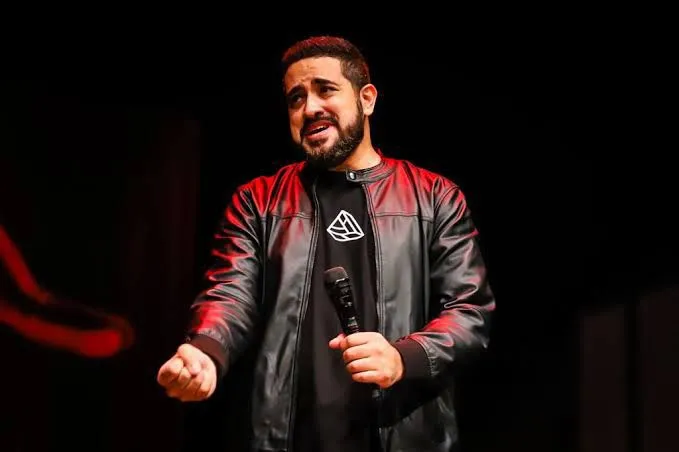 Humorista Dihh Lopes faz stand-up no Teatro Municipal de SG | O São Gonçalo