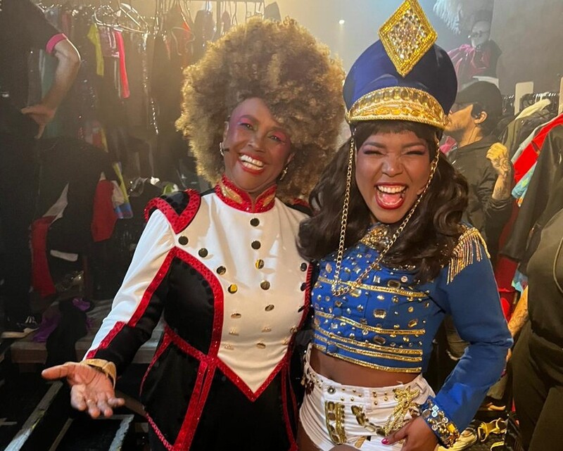 Cantora de SG, Chelle estreia em musical aclamado no Teatro Claro Rio ...