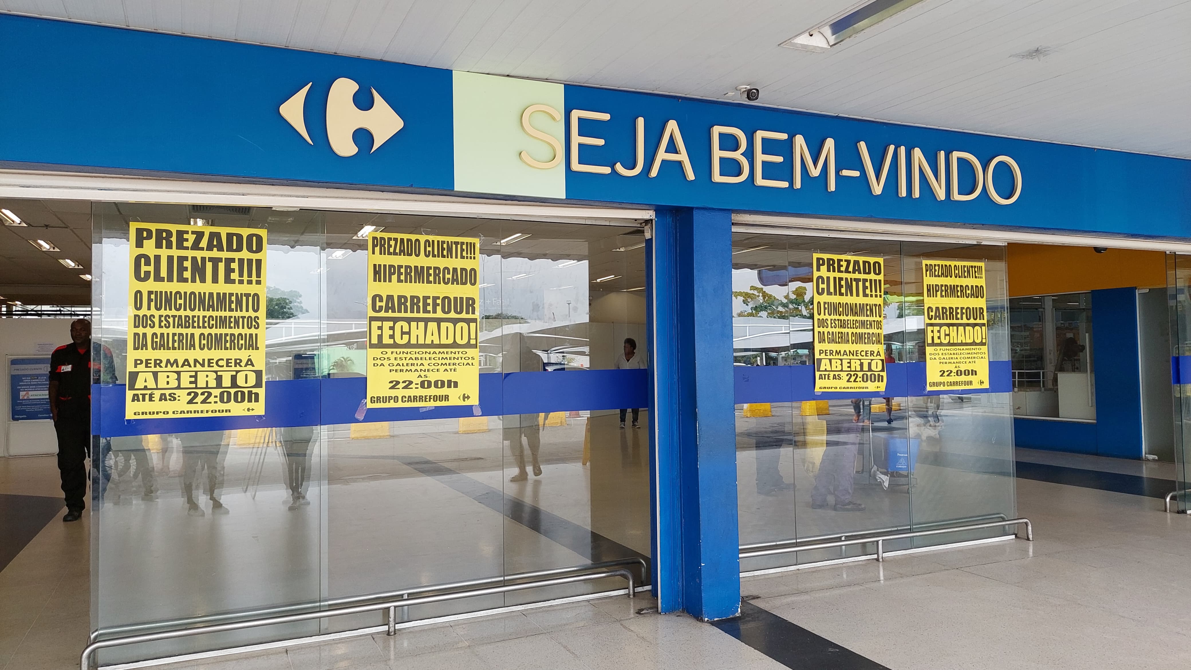 Fim de uma era: Carrefour de Neves fecha as portas e se prepara para ...