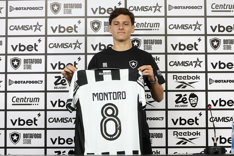 Álvaro Montoro é apresentado no Botafogo e diz se inspirar no ...