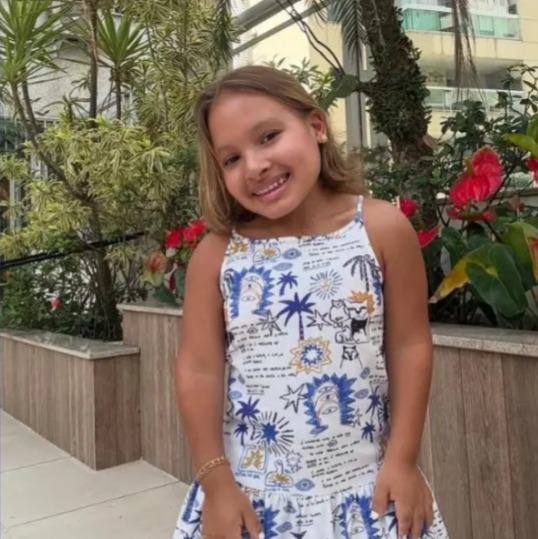 Conheça Caroline Queiroz, de 15 anos, influenciadora vítima de ...