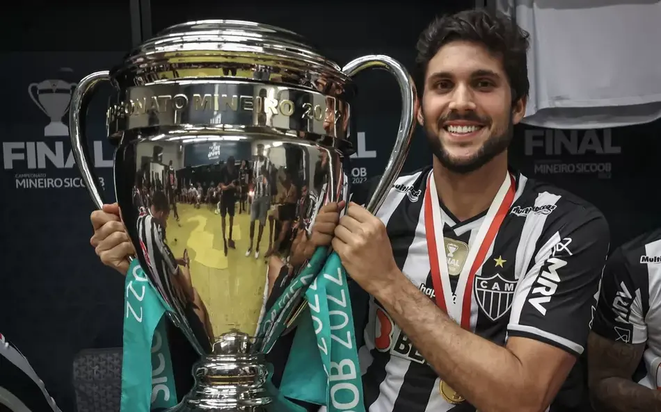 Igor Rabello chega ao Rio de Janeiro para assinar com o Fluminense ...