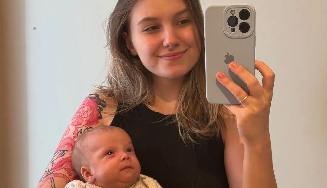 Isabel Veloso celebra 6 meses do filho Arthur “A esplêndida arte de ser ...