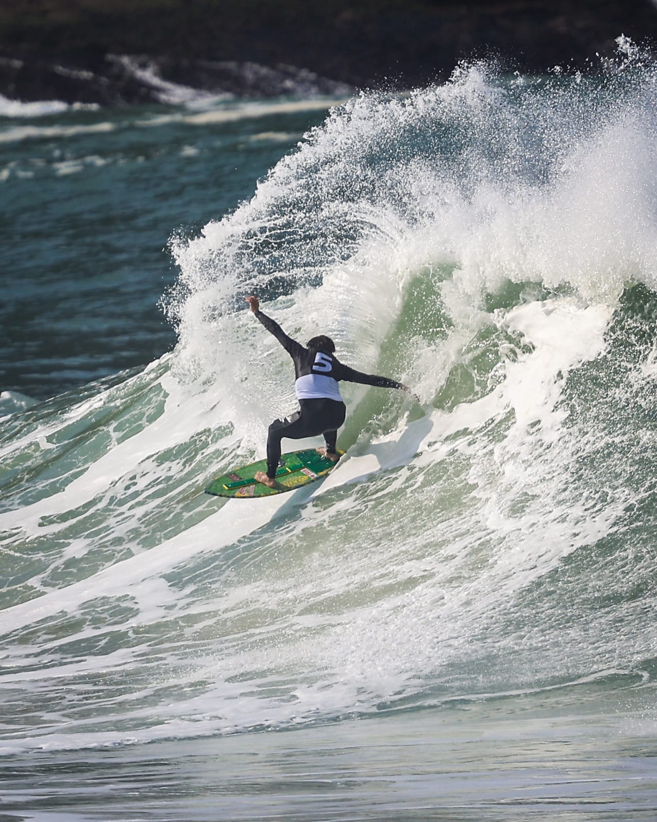 Lucas Chumbo e Pedro Scooby vencem o Itacoatiara Big Wave 2025 | Portal ...