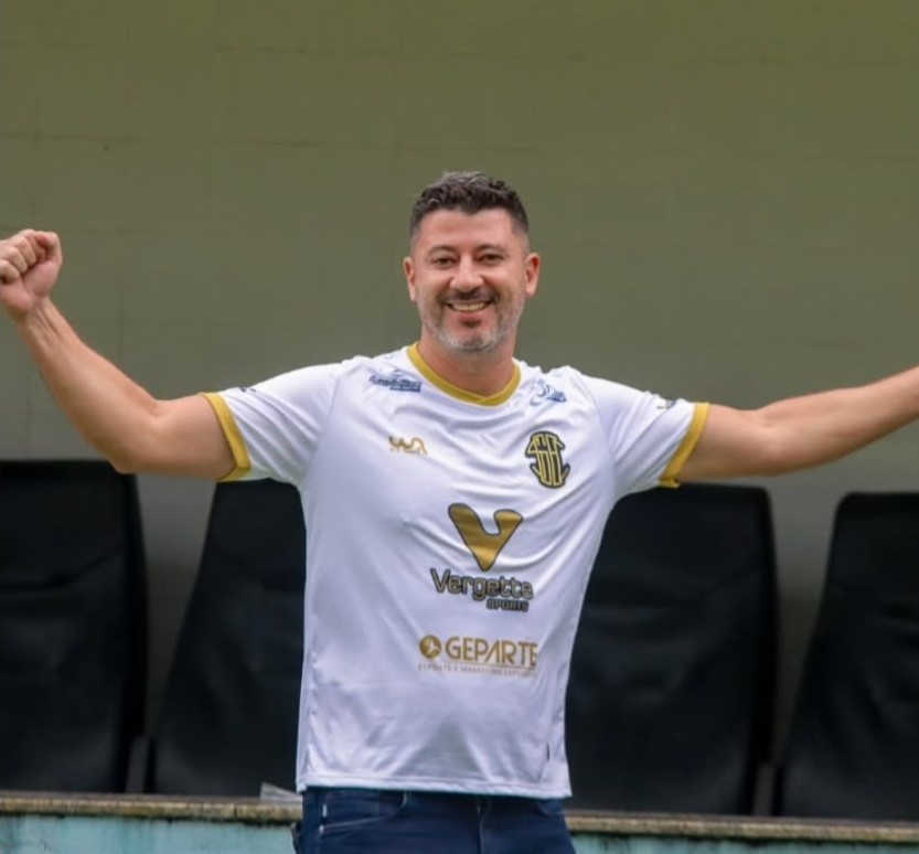 Presidente do São Gonçalo EC vê o time preparado e sonha com o acesso ...