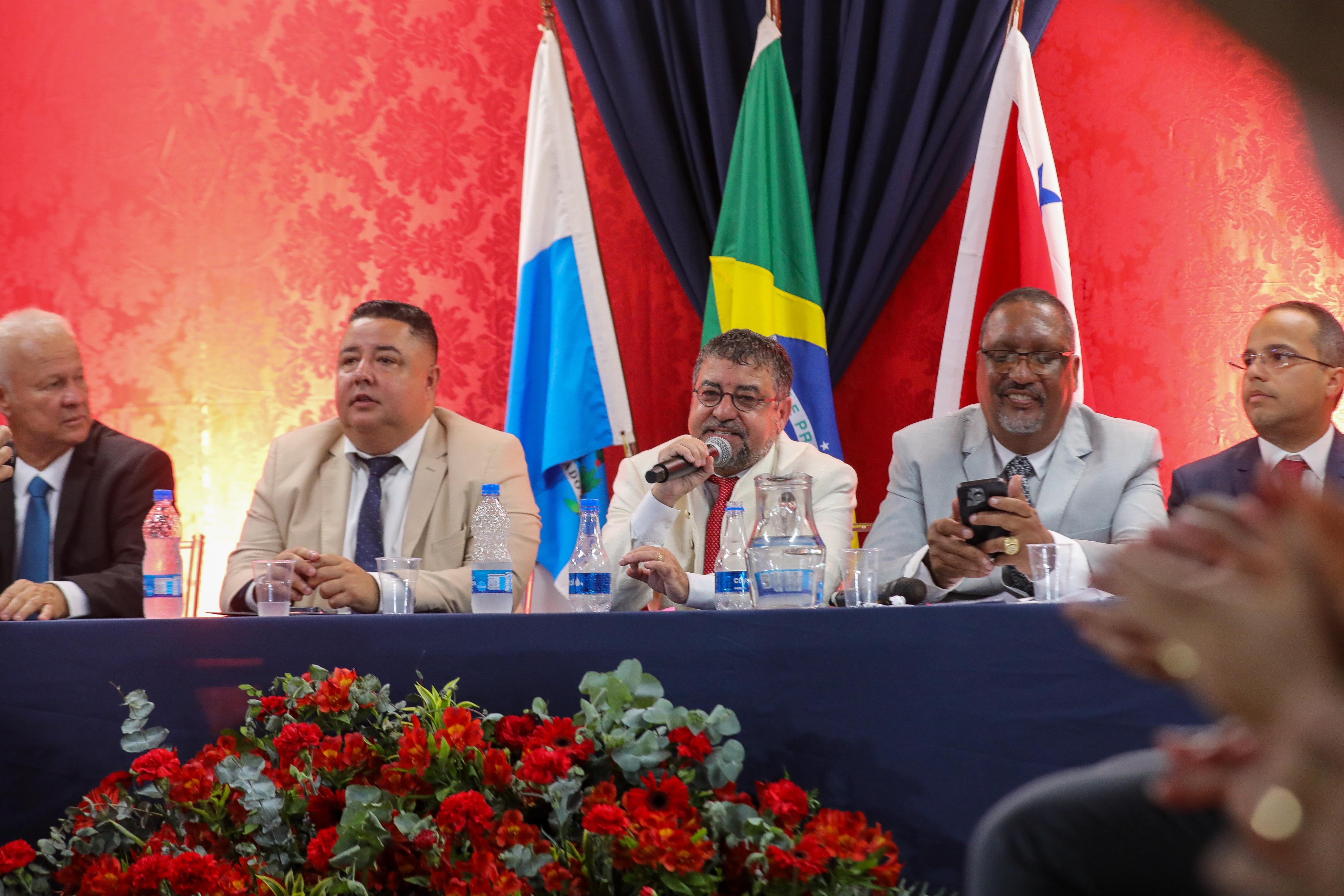 Washington Quaquá toma posse para seu terceiro mandato como prefeito ...