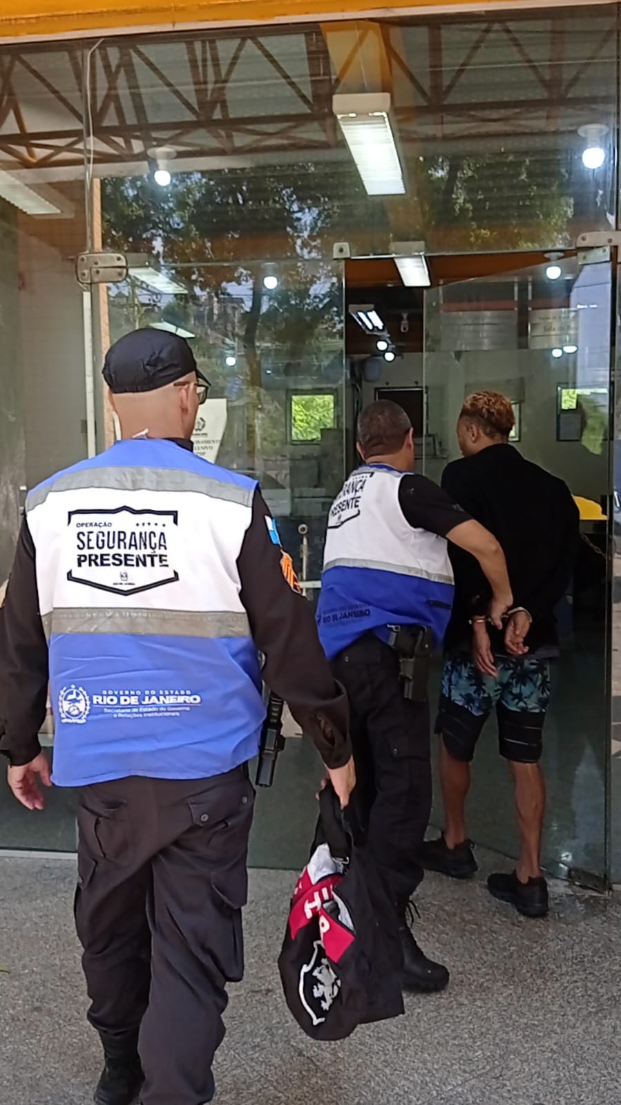 Homem tenta furtar ventilador de loja e acaba preso pelo Segurança ...