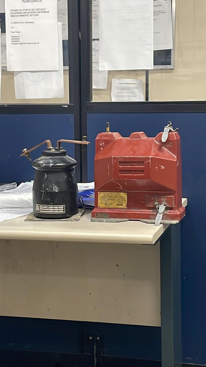 Dupla é presa quando tentava furtar cabos de cobre no Porto da Pedra ...