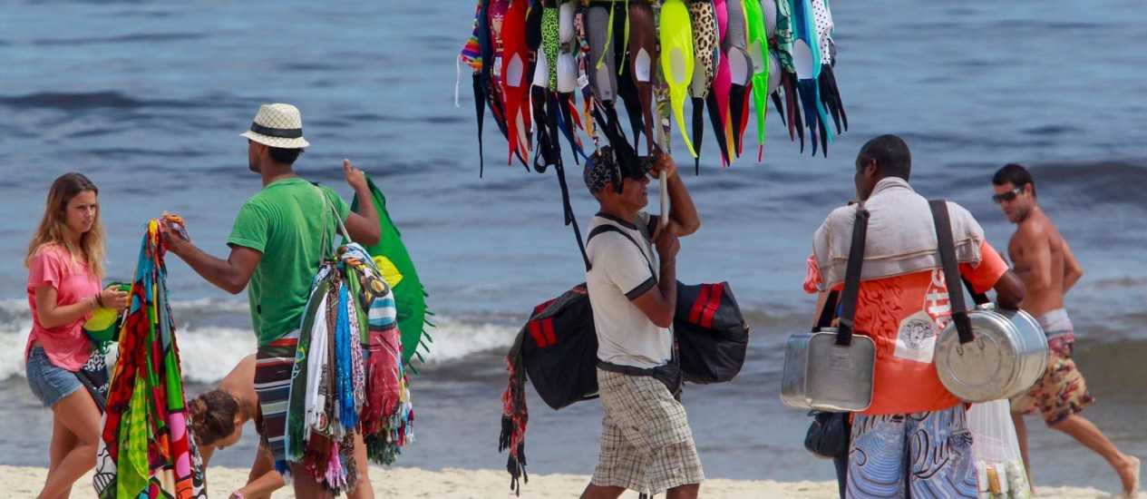 Niterói Recadastra Ambulantes Que Atuam Em Praias O São Gonçalo